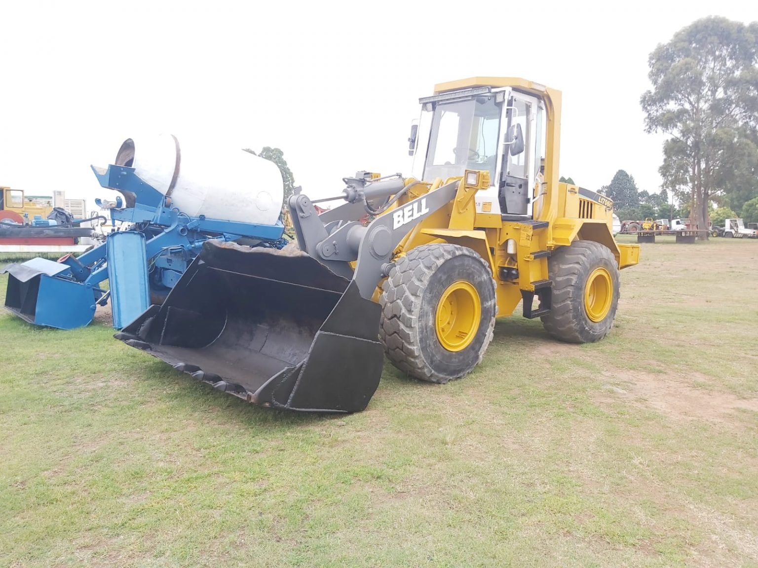 Bell L 1706 C Front End Loader – Dirtworx