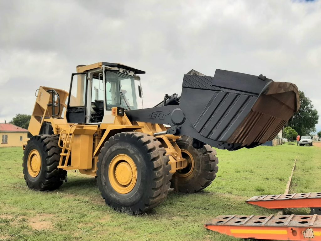 Bell L2208C Front End Loader – Dirtworx