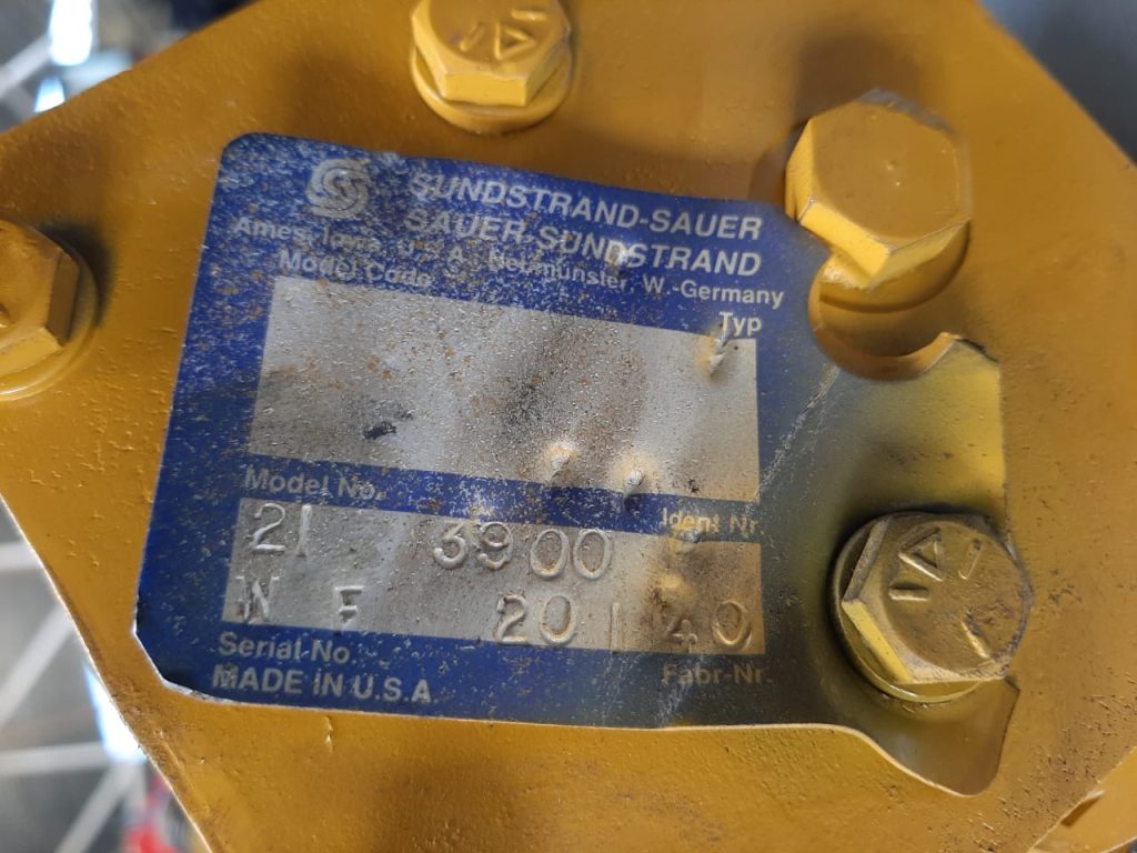 Sundstrand Sauer Danfoss Hydraulic Axle Piston Series 21 Motor – Dirtworx
