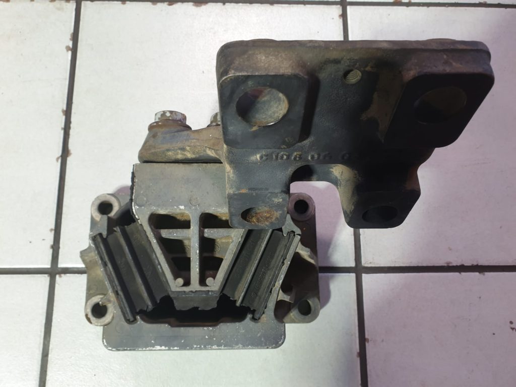 Heavy Duty Engine Mounting – Dirtworx