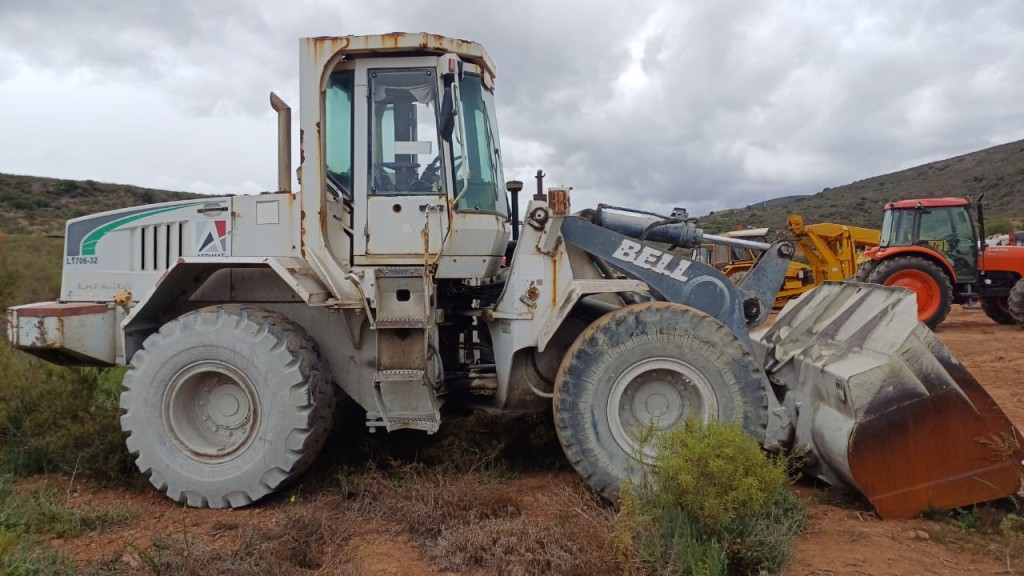 Bell L1706C Front End Loader – Dirtworx