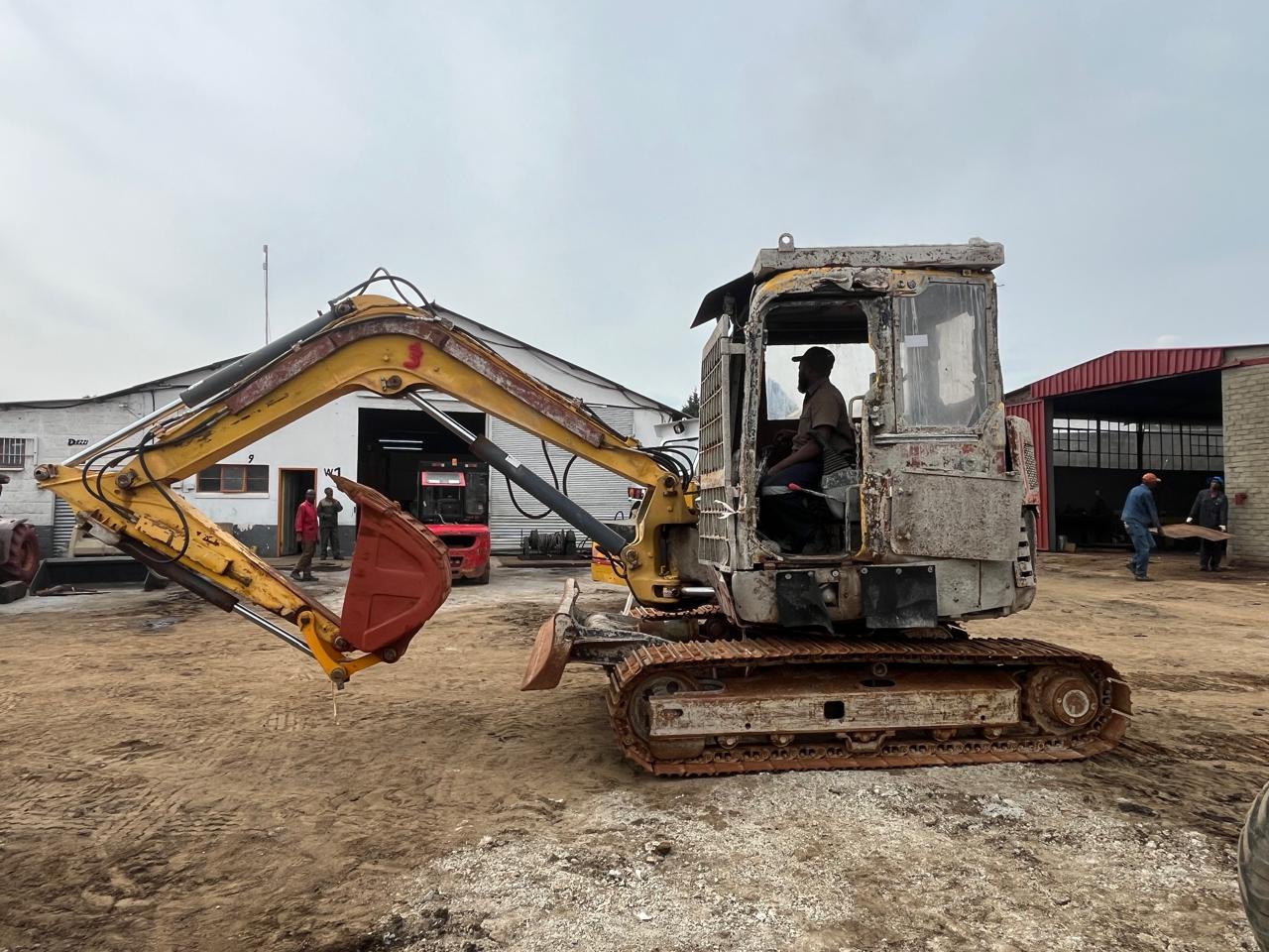 Komatsu PC 88 Mini Excavator – Dirtworx